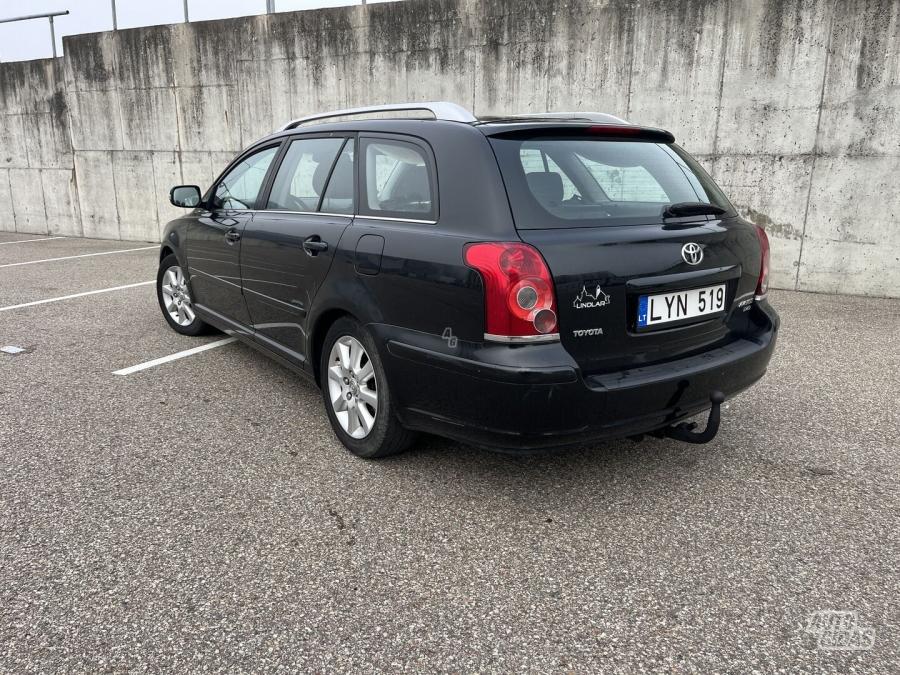 Toyota Avensis 2006 in Vilnius, with an engine capacity of 2.20 L and mileage of 298 thousand km for 1750 €, photo 5 on AUTOMOTO.COM.LV