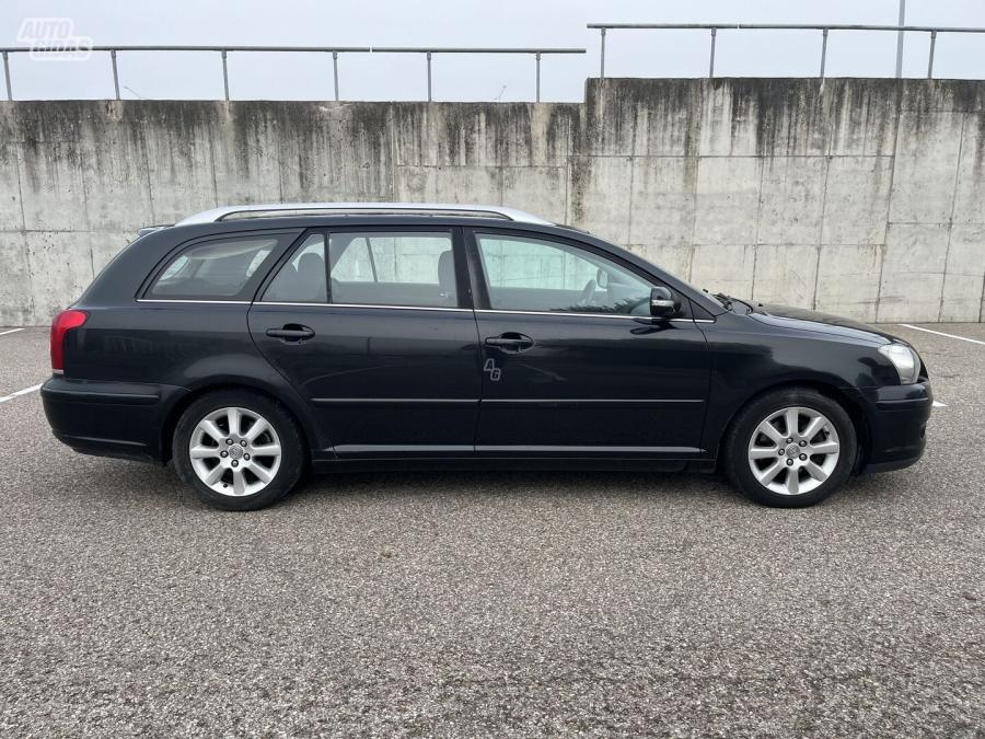 Toyota Avensis 2006 in Vilnius, with an engine capacity of 2.20 L and mileage of 298 thousand km for 1750 €, photo 9 on AUTOMOTO.COM.LV