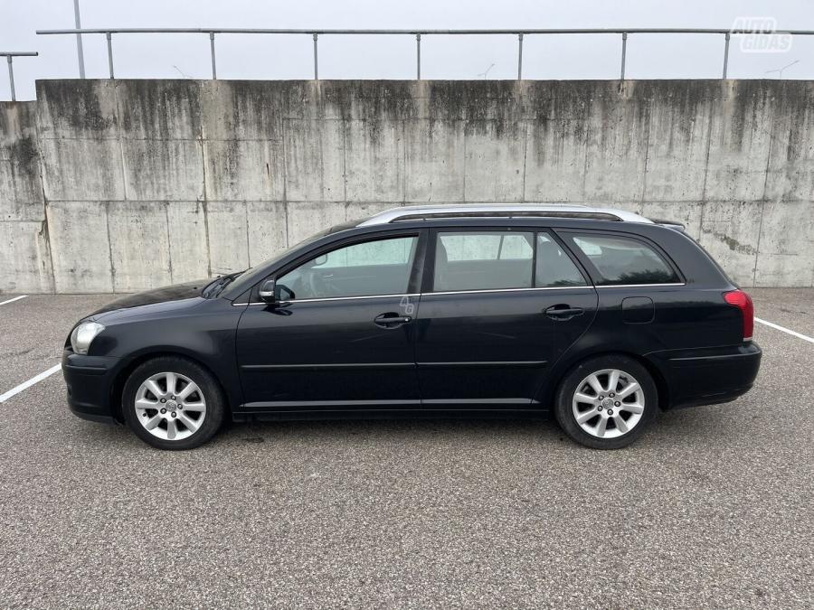 Toyota Avensis 2006 in Vilnius, with an engine capacity of 2.20 L and mileage of 298 thousand km for 1750 €, photo 10 on AUTOMOTO.COM.LV