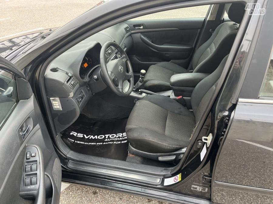 Toyota Avensis 2006 in Vilnius, with an engine capacity of 2.20 L and mileage of 298 thousand km for 1750 €, photo 20 on AUTOMOTO.COM.LV