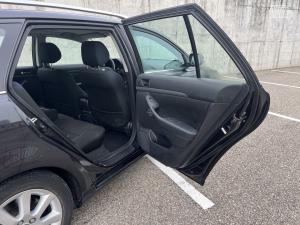 Toyota Avensis 2006 in Vilnius, with an engine capacity of 2.20 L and mileage of 298 thousand km for 1750 €, photo 28 on AUTOMOTO.COM.LV