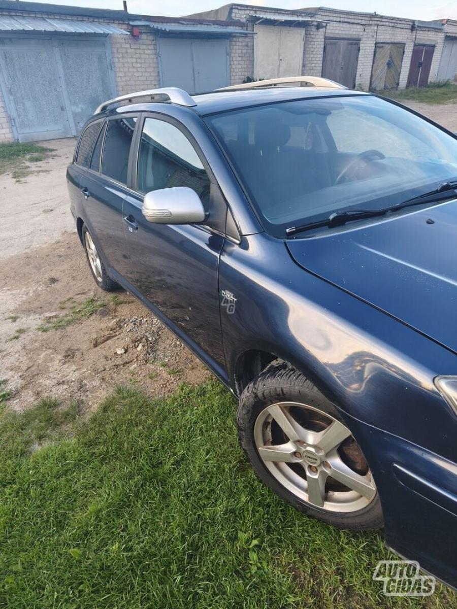 Toyota Avensis 2006 in Akmene, with an engine capacity of 2.20 L and mileage of 286 thousand km for 1400 €, photo 7 on AUTOMOTO.COM.LV