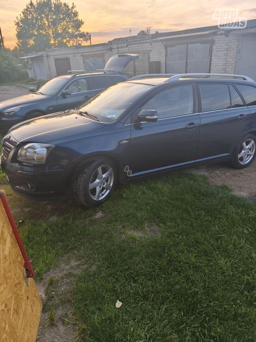 Toyota Avensis 2006 in Akmene, with an engine capacity of 2.20 L and mileage of 286 thousand km for 1400 €, photo 9 on AUTOMOTO.COM.LV