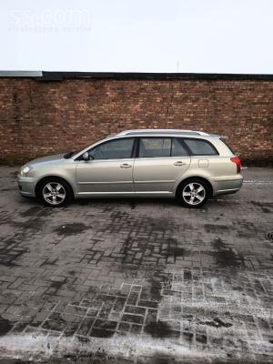Toyota Avensis 2007 Rīga, ar dzinēja tilpumu 2.40 L un nobraukumu 236 tūkst. km par 3000 €, foto 3 vietnē AUTOMOTO.COM.LV