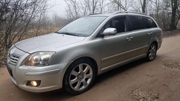 Toyota Avensis 2007 Viļņa, ar dzinēja tilpumu 2.40 L un nobraukumu 257 tūkst. km par 650 €, foto 2 vietnē AUTOMOTO.COM.LV