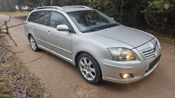 Toyota Avensis 2007 Viļņa, ar dzinēja tilpumu 2.40 L un nobraukumu 257 tūkst. km par 650 €, foto 6 vietnē AUTOMOTO.COM.LV
