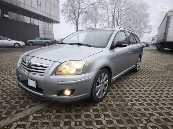 Toyota Avensis 2007 in Vilnius, with an engine capacity of 2.00 L and mileage of 350 thousand km for 1290 €, photo 1 on AUTOMOTO.COM.LV