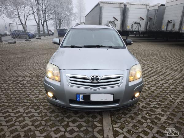 Toyota Avensis 2007 in Vilnius, with an engine capacity of 2.00 L and mileage of 350 thousand km for 1290 €, photo 2 on AUTOMOTO.COM.LV
