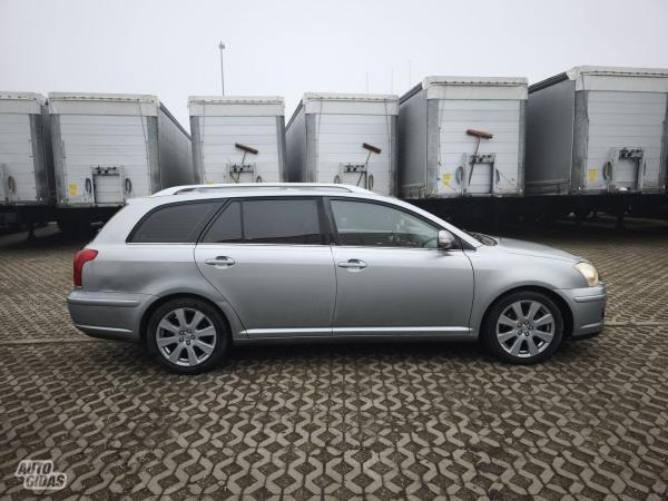 Toyota Avensis 2007 in Vilnius, with an engine capacity of 2.00 L and mileage of 350 thousand km for 1290 €, photo 4 on AUTOMOTO.COM.LV