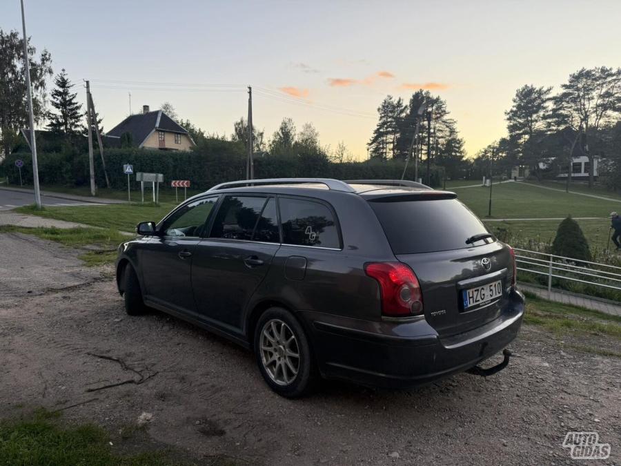 Toyota Avensis 2007 Kauņa, ar dzinēja tilpumu 2.20 L un nobraukumu 300 tūkst. km par 1200 €, foto 4 vietnē AUTOMOTO.COM.LV