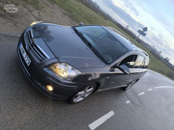 Toyota Avensis 2007 Telšiai, ar dzinēja tilpumu 2.20 L un nobraukumu 274 tūkst. km par 2350 €, foto 4 vietnē AUTOMOTO.COM.LV