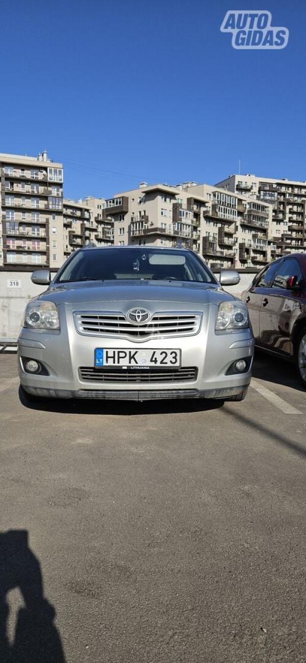 Toyota Avensis 2007 in Vilnius, with an engine capacity of 2.20 L and mileage of 345 thousand km for 2000 €, photo 2 on AUTOMOTO.COM.LV