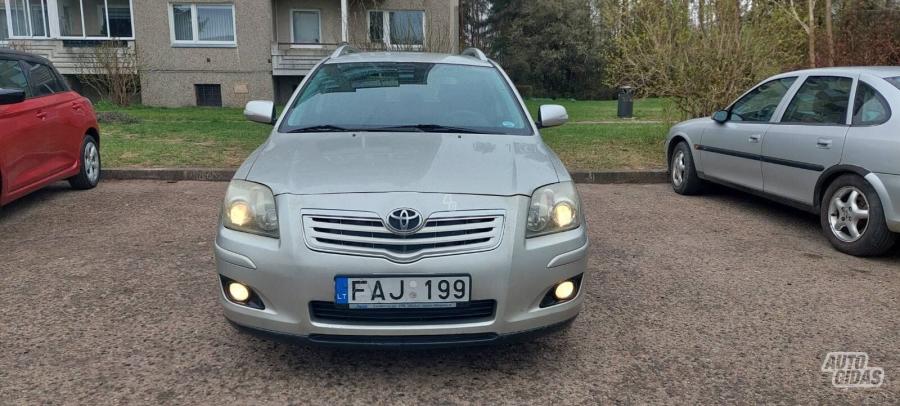 Toyota Avensis 2007 in Vilnius, with an engine capacity of 2.20 L and mileage of 480 thousand km for 1250 €, photo 8 on AUTOMOTO.COM.LV
