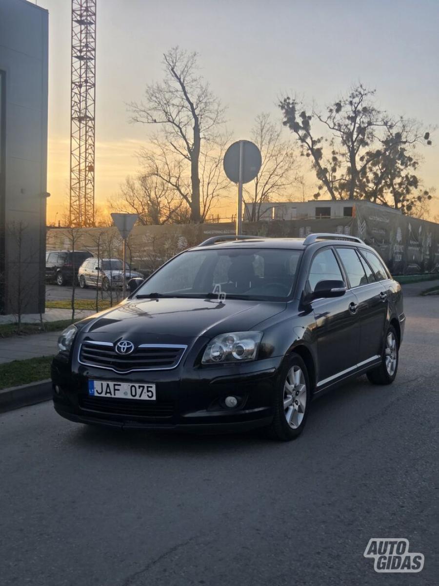 Toyota Avensis 2007 Kauņa, ar dzinēja tilpumu 2.20 L un nobraukumu 427 tūkst. km par 1400 €, foto 1 vietnē AUTOMOTO.COM.LV