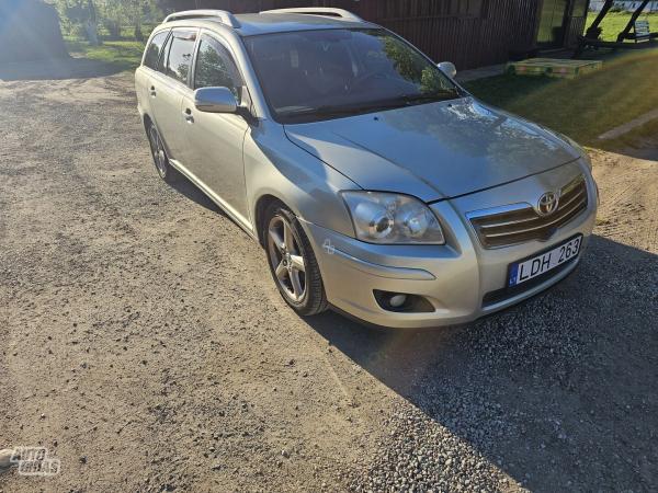 Toyota Avensis 2007 in Siauliai, with an engine capacity of 2.20 L and mileage of 436 thousand km for 2250 €, photo 2 on AUTOMOTO.COM.LV