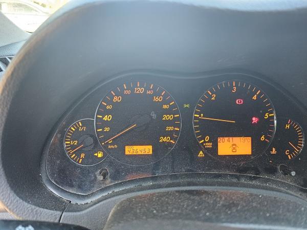 Toyota Avensis 2007 in Siauliai, with an engine capacity of 2.20 L and mileage of 436 thousand km for 2250 €, photo 5 on AUTOMOTO.COM.LV
