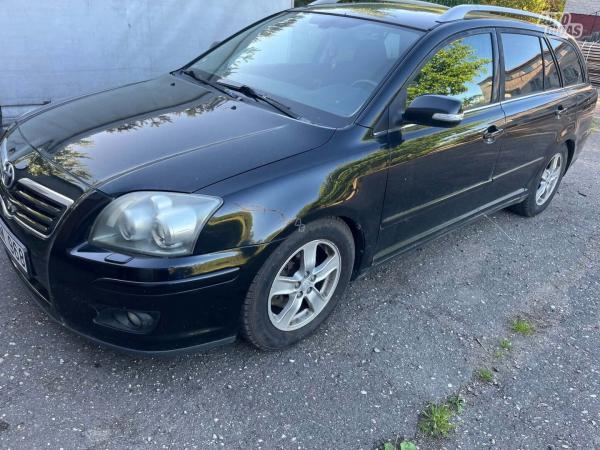Toyota Avensis 2007 in Marijampole, with an engine capacity of 2.00 L and mileage of 400 thousand km for 1099 €, photo 3 on AUTOMOTO.COM.LV