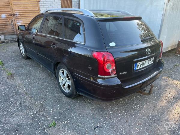 Toyota Avensis 2007 in Marijampole, with an engine capacity of 2.00 L and mileage of 400 thousand km for 1099 €, photo 4 on AUTOMOTO.COM.LV