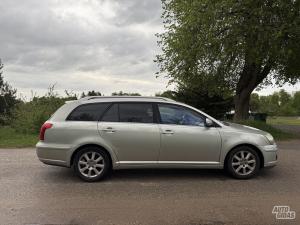 Toyota Avensis 2007 in Vilnius, with an engine capacity of 2.20 L and mileage of 350 thousand km for 850 €, photo 6 on AUTOMOTO.COM.LV