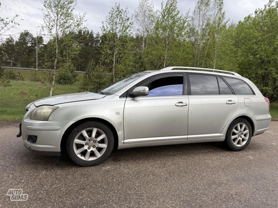Toyota Avensis 2007 in Vilnius, with an engine capacity of 2.20 L and mileage of 350 thousand km for 850 €, photo 8 on AUTOMOTO.COM.LV