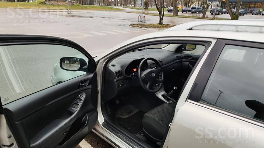 Toyota Avensis 2007 in Riga, with an engine capacity of 2.00 L and mileage of 235 thousand km for 3650 €, photo 8 on AUTOMOTO.COM.LV