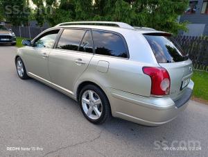 Toyota Avensis 2007 in Riga, with an engine capacity of 2.00 L and mileage of 371 thousand km for 1499 €, photo 4 on AUTOMOTO.COM.LV
