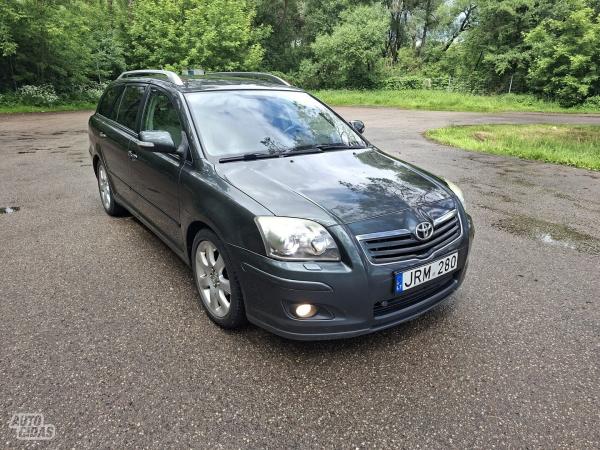 Toyota Avensis 2007 in Ukmerge, with an engine capacity of 2.00 L and mileage of 400 thousand km for 1200 €, photo 1 on AUTOMOTO.COM.LV