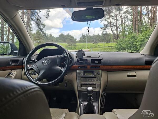 Toyota Avensis 2007 in Ukmerge, with an engine capacity of 2.00 L and mileage of 400 thousand km for 1200 €, photo 9 on AUTOMOTO.COM.LV