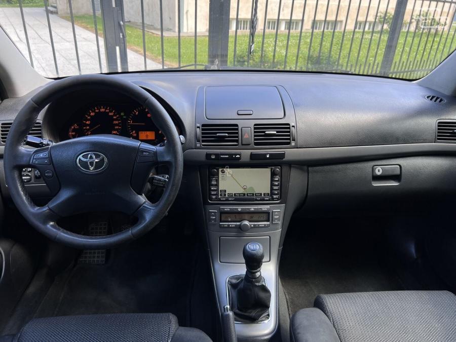 Toyota Avensis 2007 in Alytus, with an engine capacity of 2.00 L and mileage of 313 thousand km for 1550 €, photo 12 on AUTOMOTO.COM.LV