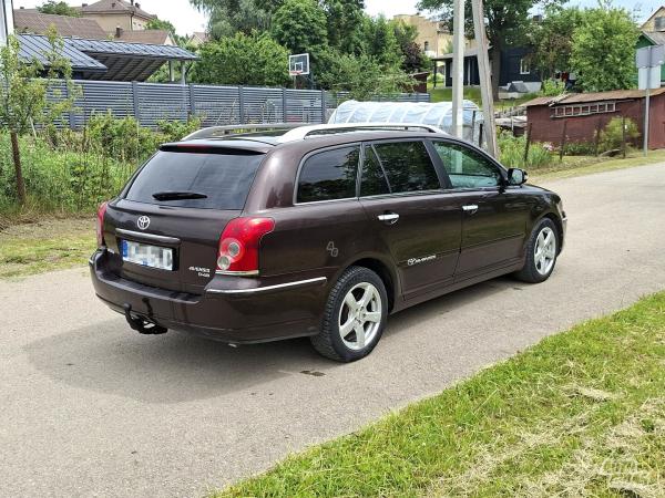 Тойота Авенсис 2007 в Шяуляй, объемом двигателя 2.00 л и пробегом 320 тыс. км за 2150 €, фото 5 на AUTOMOTO.COM.LV