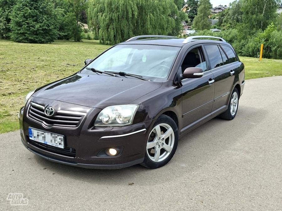 Toyota Avensis 2007 in Siauliai, with an engine capacity of 2.00 L and mileage of 320 thousand km for 2150 €, photo 1 on AUTOMOTO.COM.LV
