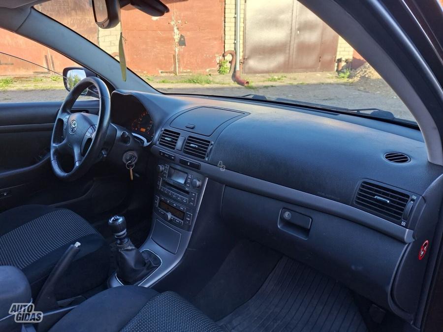 Toyota Avensis 2007 in Siauliai, with an engine capacity of 2.00 L and mileage of 320 thousand km for 2150 €, photo 13 on AUTOMOTO.COM.LV