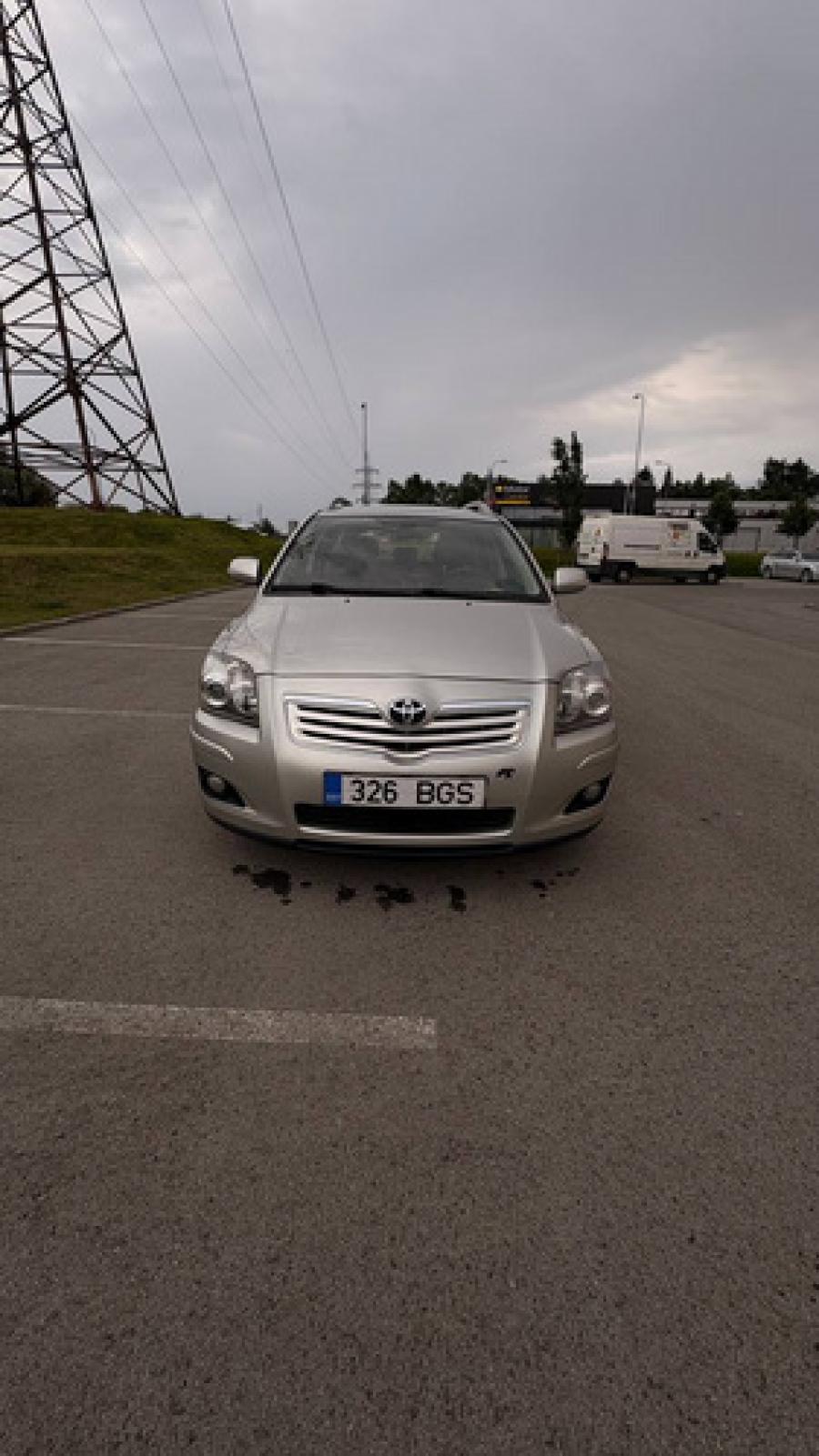 Toyota Avensis 2007 in Tallinn, with an engine capacity of 2.20 L and mileage of 292 thousand km for 2500 €, photo 1 on AUTOMOTO.COM.LV