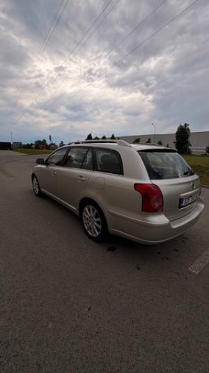 Toyota Avensis 2007 in Tallinn, with an engine capacity of 2.20 L and mileage of 292 thousand km for 2500 €, photo 4 on AUTOMOTO.COM.LV