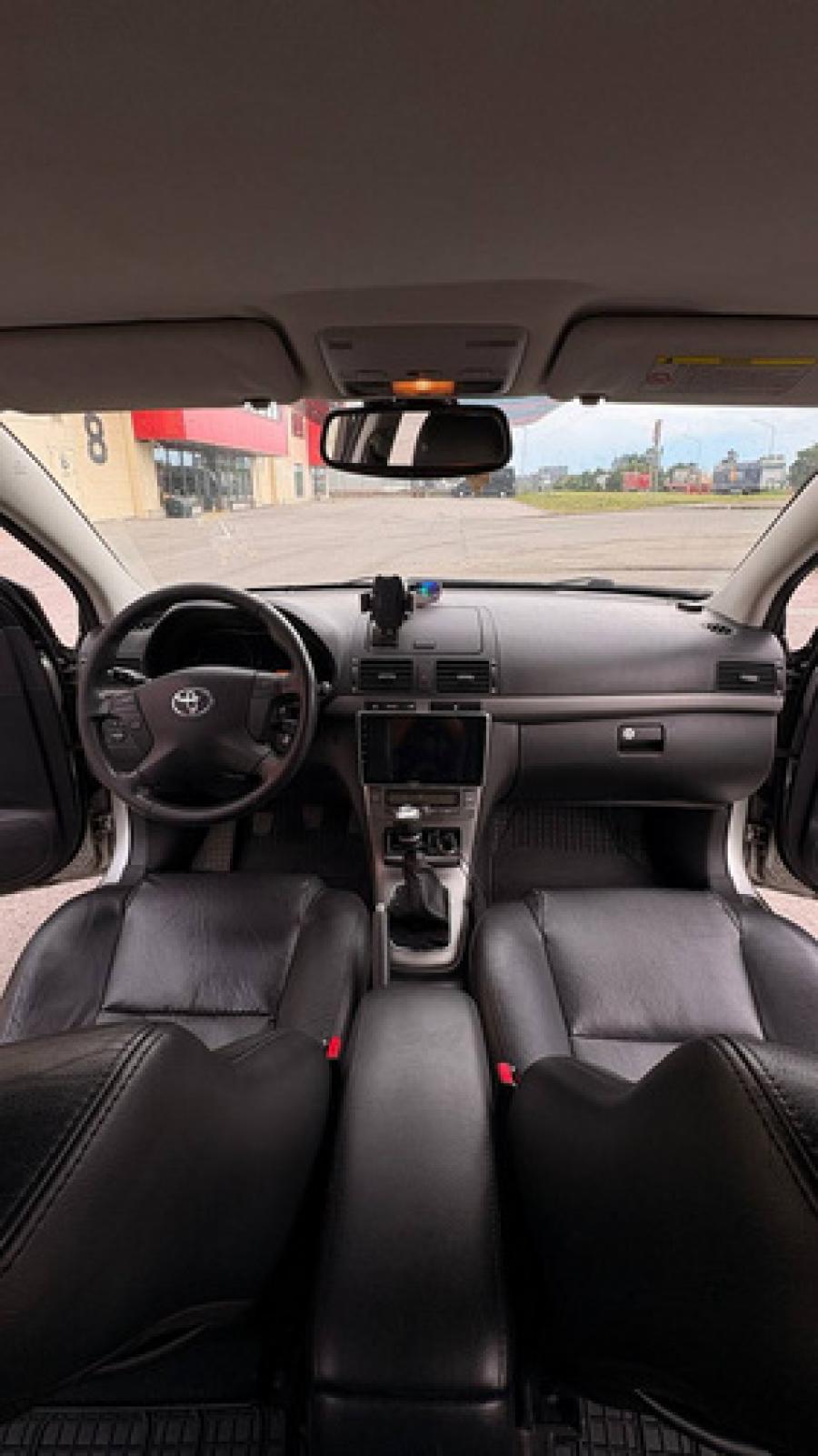 Toyota Avensis 2007 in Tallinn, with an engine capacity of 2.20 L and mileage of 292 thousand km for 2500 €, photo 6 on AUTOMOTO.COM.LV