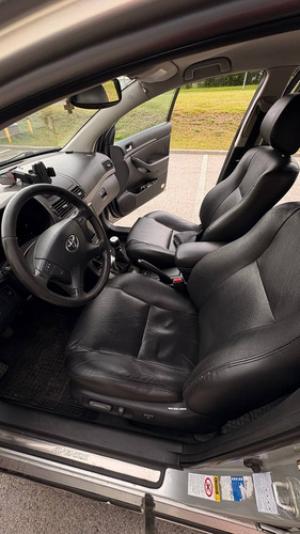 Toyota Avensis 2007 in Tallinn, with an engine capacity of 2.20 L and mileage of 292 thousand km for 2500 €, photo 7 on AUTOMOTO.COM.LV