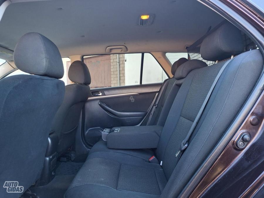 Toyota Avensis 2007 Šauļi, ar dzinēja tilpumu 2.00 L un nobraukumu 320 tūkst. km par 2000 €, foto 11 vietnē AUTOMOTO.COM.LV