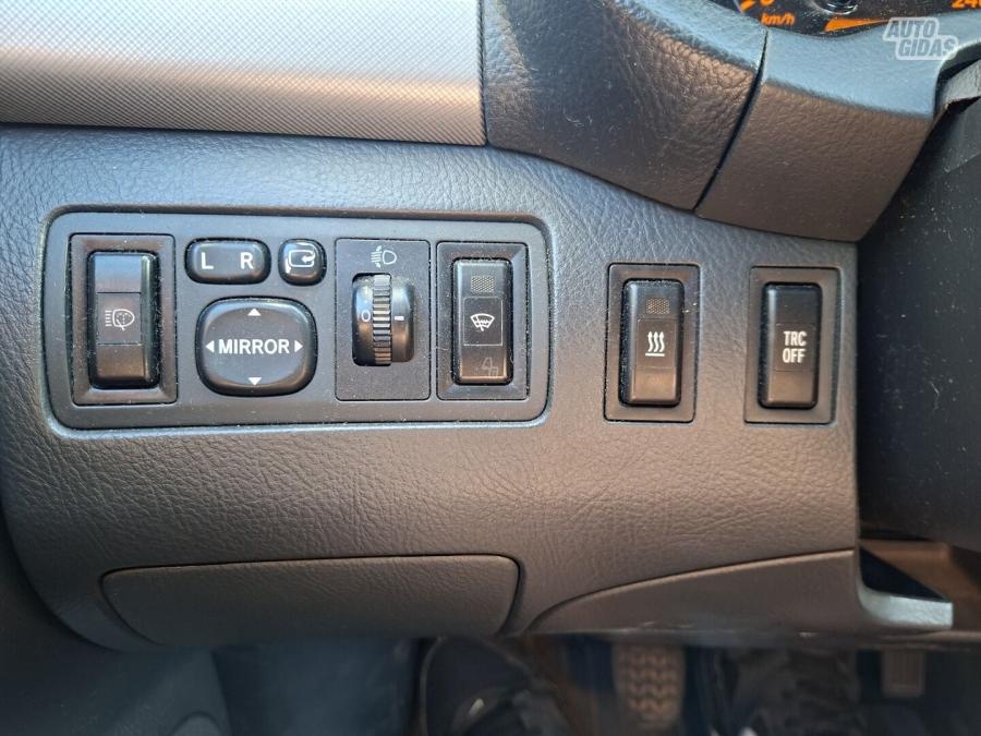 Toyota Avensis 2007 Šauļi, ar dzinēja tilpumu 2.00 L un nobraukumu 320 tūkst. km par 2000 €, foto 15 vietnē AUTOMOTO.COM.LV