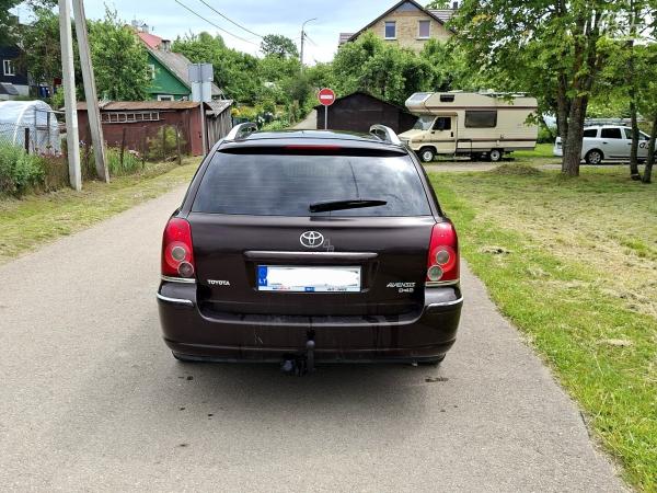 Toyota Avensis 2007 in Siauliai, with an engine capacity of 2.00 L and mileage of 320 thousand km for 1950 €, photo 6 on AUTOMOTO.COM.LV