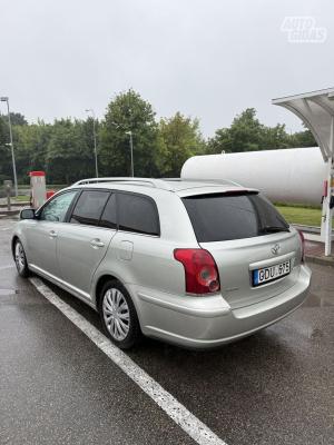 Toyota Avensis 2007 in Panevezys, with an engine capacity of 1.80 L and mileage of 290 thousand km for 1100 €, photo 3 on AUTOMOTO.COM.LV