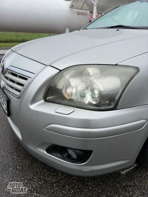 Toyota Avensis 2007 in Panevezys, with an engine capacity of 1.80 L and mileage of 290 thousand km for 1100 €, photo 8 on AUTOMOTO.COM.LV