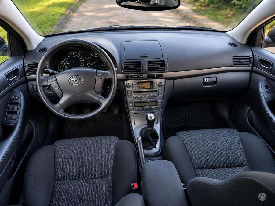 Toyota Avensis 2007 in Vilnius, with an engine capacity of 1.79 L and mileage of 223 thousand km for 1800 €, photo 7 on AUTOMOTO.COM.LV