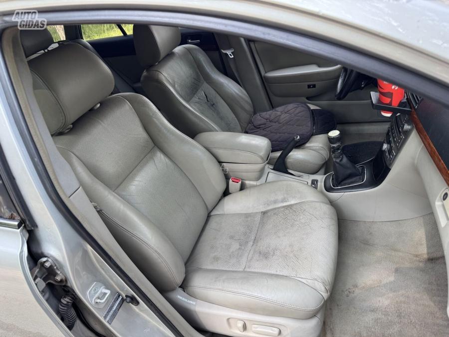 Toyota Avensis 2007 Ukmergė, ar dzinēja tilpumu 2.00 L un nobraukumu 388 tūkst. km par 630 €, foto 11 vietnē AUTOMOTO.COM.LV