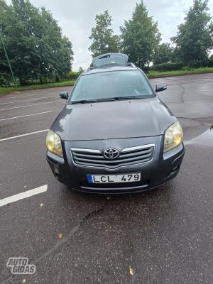 Toyota Avensis 2007 Klaipėda, ar dzinēja tilpumu 2.20 L un nobraukumu 341 tūkst. km par 2000 €, foto  vietnē AUTOMOTO.COM.LV