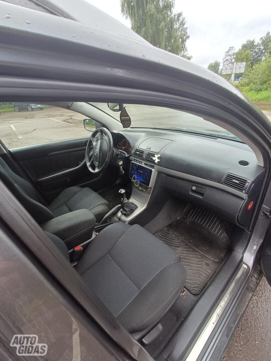 Toyota Avensis 2007 Klaipėda, ar dzinēja tilpumu 2.20 L un nobraukumu 341 tūkst. km par 2000 €, foto 4 vietnē AUTOMOTO.COM.LV