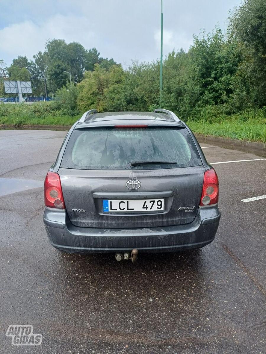 Toyota Avensis 2007 Klaipėda, ar dzinēja tilpumu 2.20 L un nobraukumu 341 tūkst. km par 2000 €, foto 9 vietnē AUTOMOTO.COM.LV