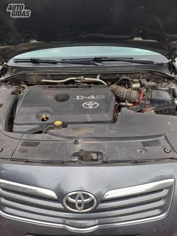 Toyota Avensis 2007 Klaipėda, ar dzinēja tilpumu 2.20 L un nobraukumu 341 tūkst. km par 1800 €, foto 3 vietnē AUTOMOTO.COM.LV