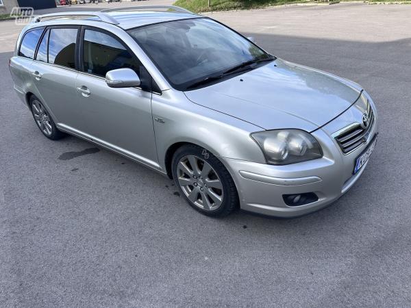 Toyota Avensis 2007 in Klaipeda, with an engine capacity of 2.20 L and mileage of 404 thousand km for 1280 €, photo 1 on AUTOMOTO.COM.LV
