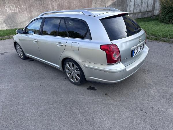 Toyota Avensis 2007 in Klaipeda, with an engine capacity of 2.20 L and mileage of 404 thousand km for 1280 €, photo 7 on AUTOMOTO.COM.LV