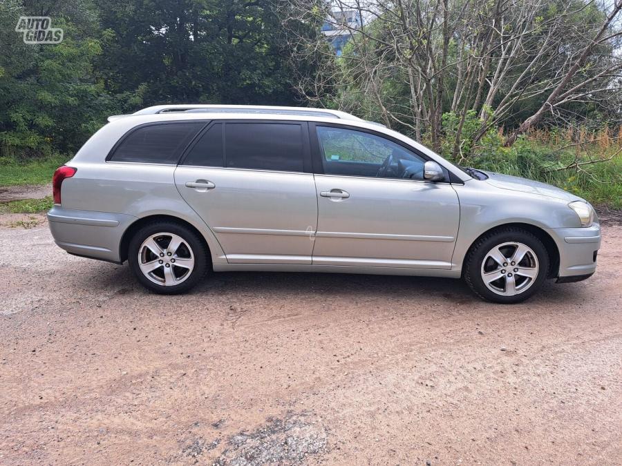Toyota Avensis 2007 Viļņa, ar dzinēja tilpumu 2.00 L un nobraukumu 276 tūkst. km par 1550 €, foto 3 vietnē AUTOMOTO.COM.LV